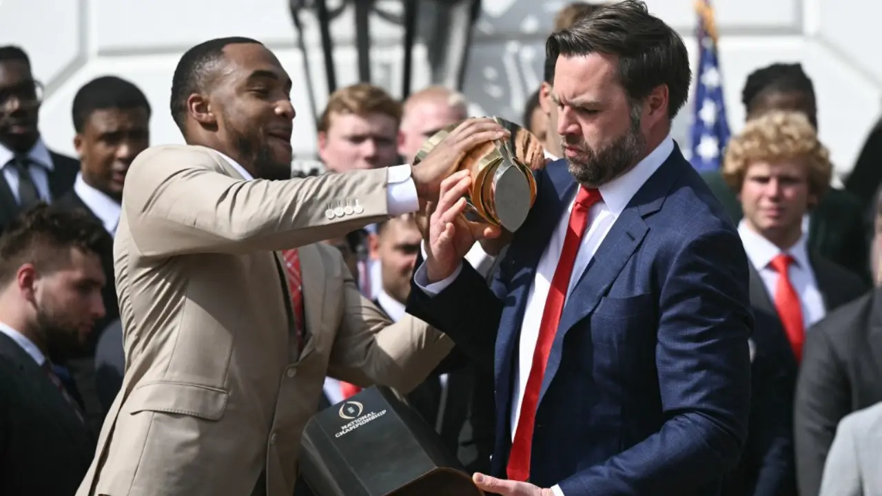 WATCH - US vice president JD Vance fumbles OSU's national championship ...