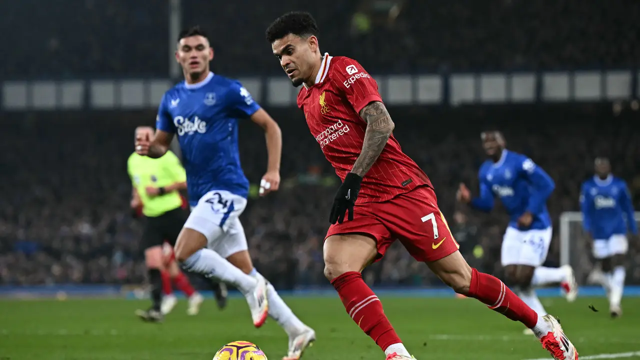 Premier League: Liverpool held by Everton, four red cards in fiery last ...