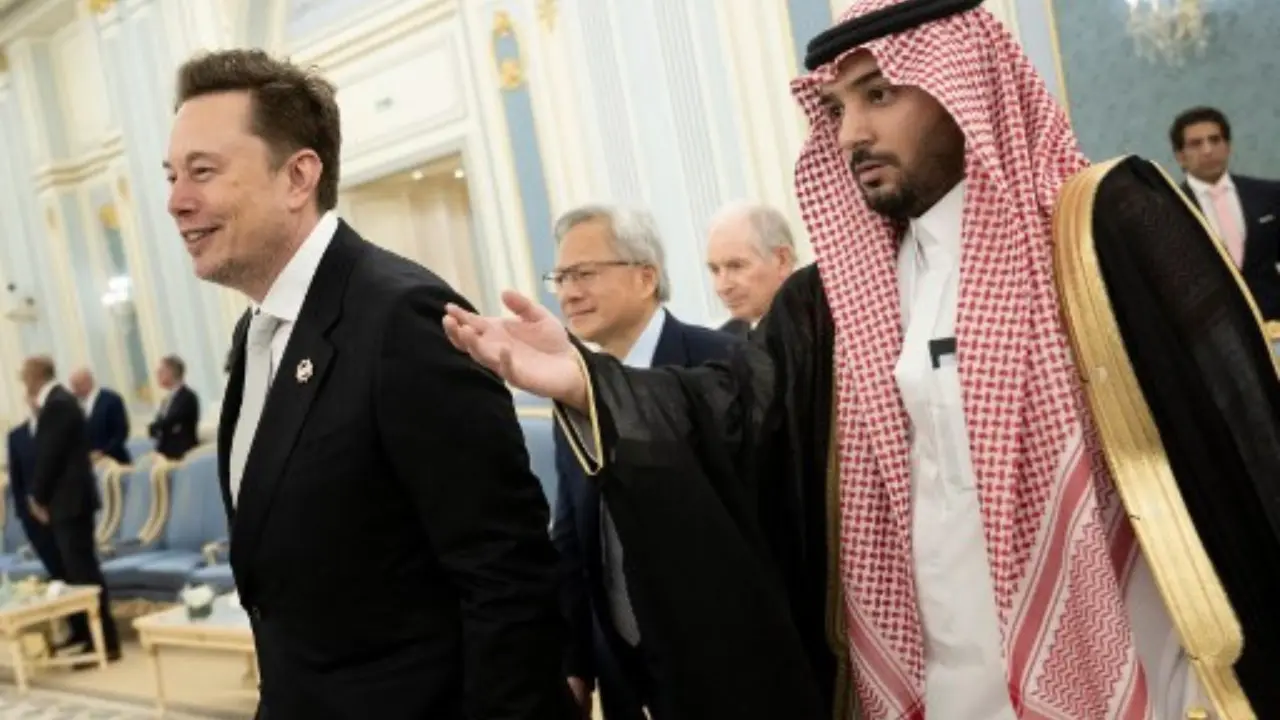 Donald Trump in Saudi Arabia, meets Crown Prince MBS; Elon Musk joins ...