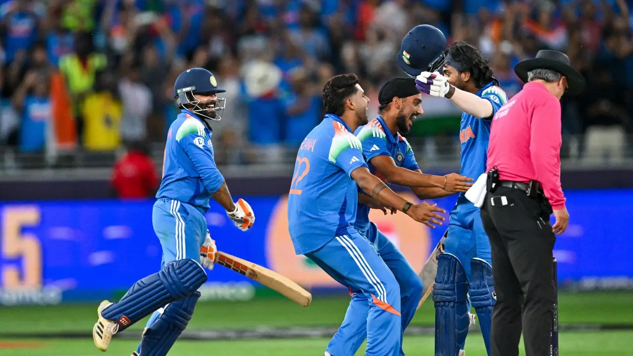 Indian PM Narendra Modi congratulates cricket team for Champions Trophy ...