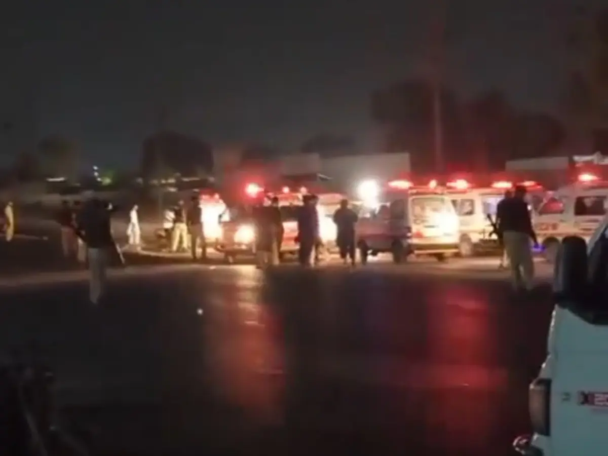 Prison break in Pakistan: 216 inmates escape Karachi prison amid ...