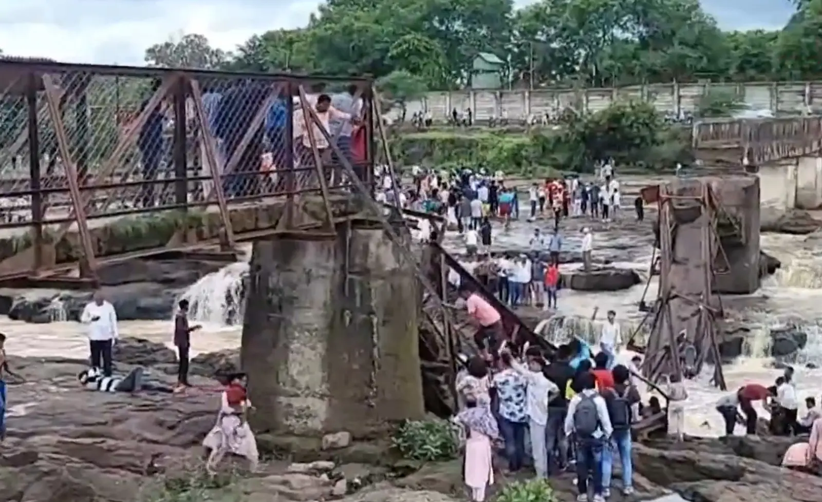 Several feared dead as bridge collapses near Pune