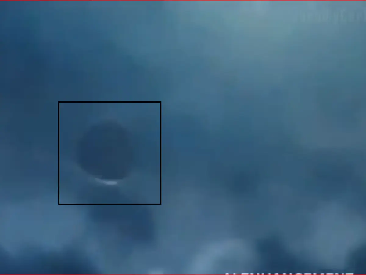 US military footage shows strange flying disc over Afghan Pakistan ...