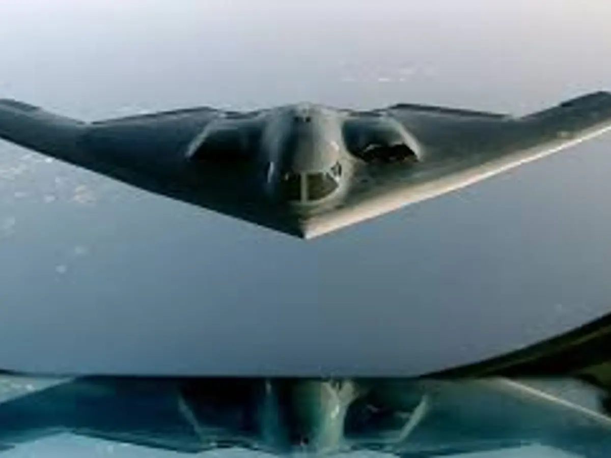 What are B-2 stealth bombers? US plane that can carry two 15-ton bunker ...