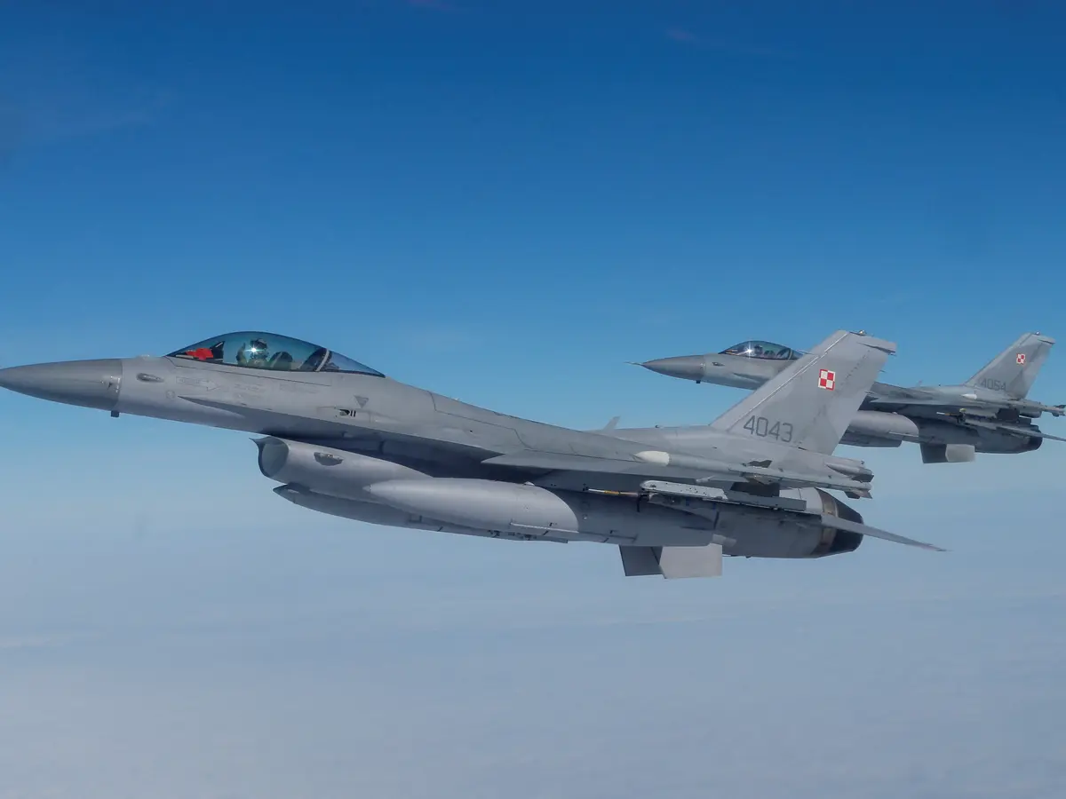 Pilot killed, F-16 downed: Russia shoots down Ukrainian F-16 in BIGGEST ...