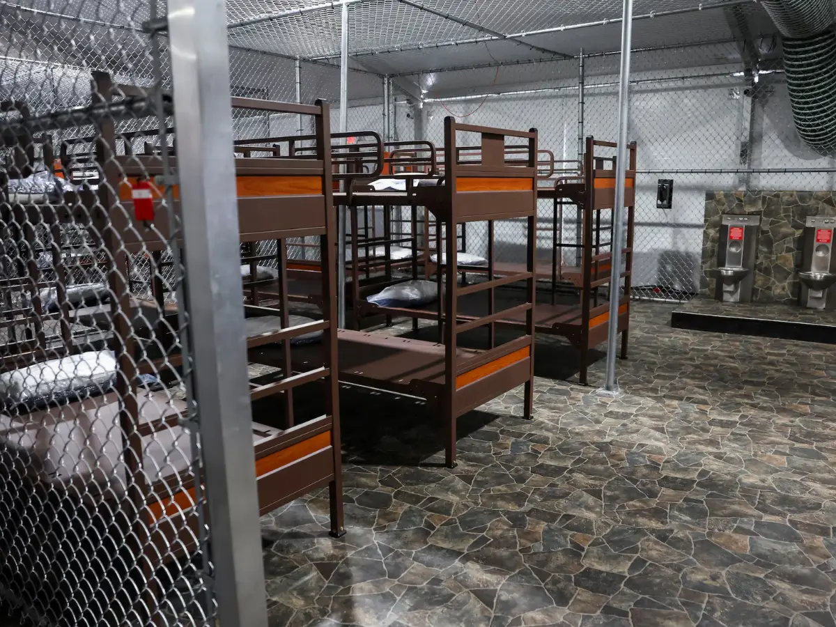 Trump tours 'Alligator Alcatraz' detention centre: Bunk beds, fenced-in ...