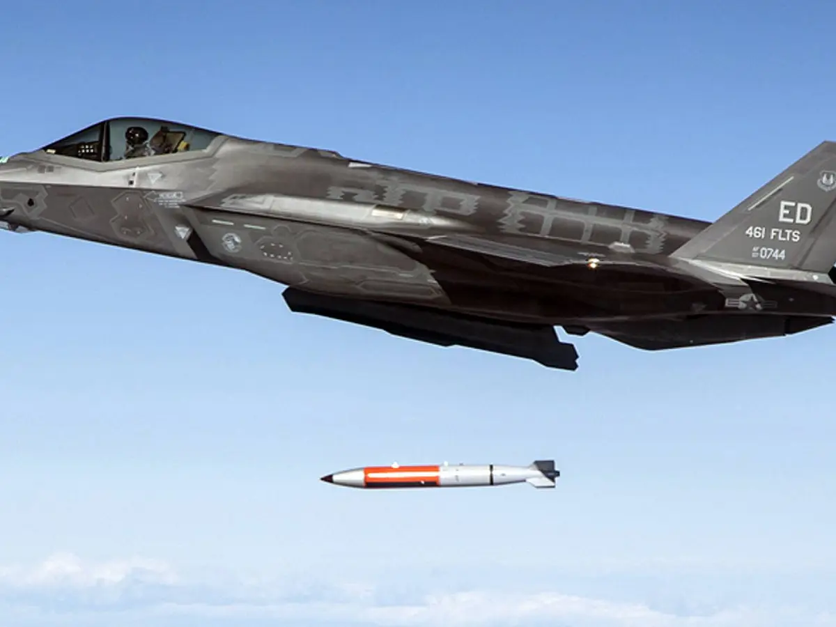 What is Gravity Nuclear bomb and which fighter jet can fly it?