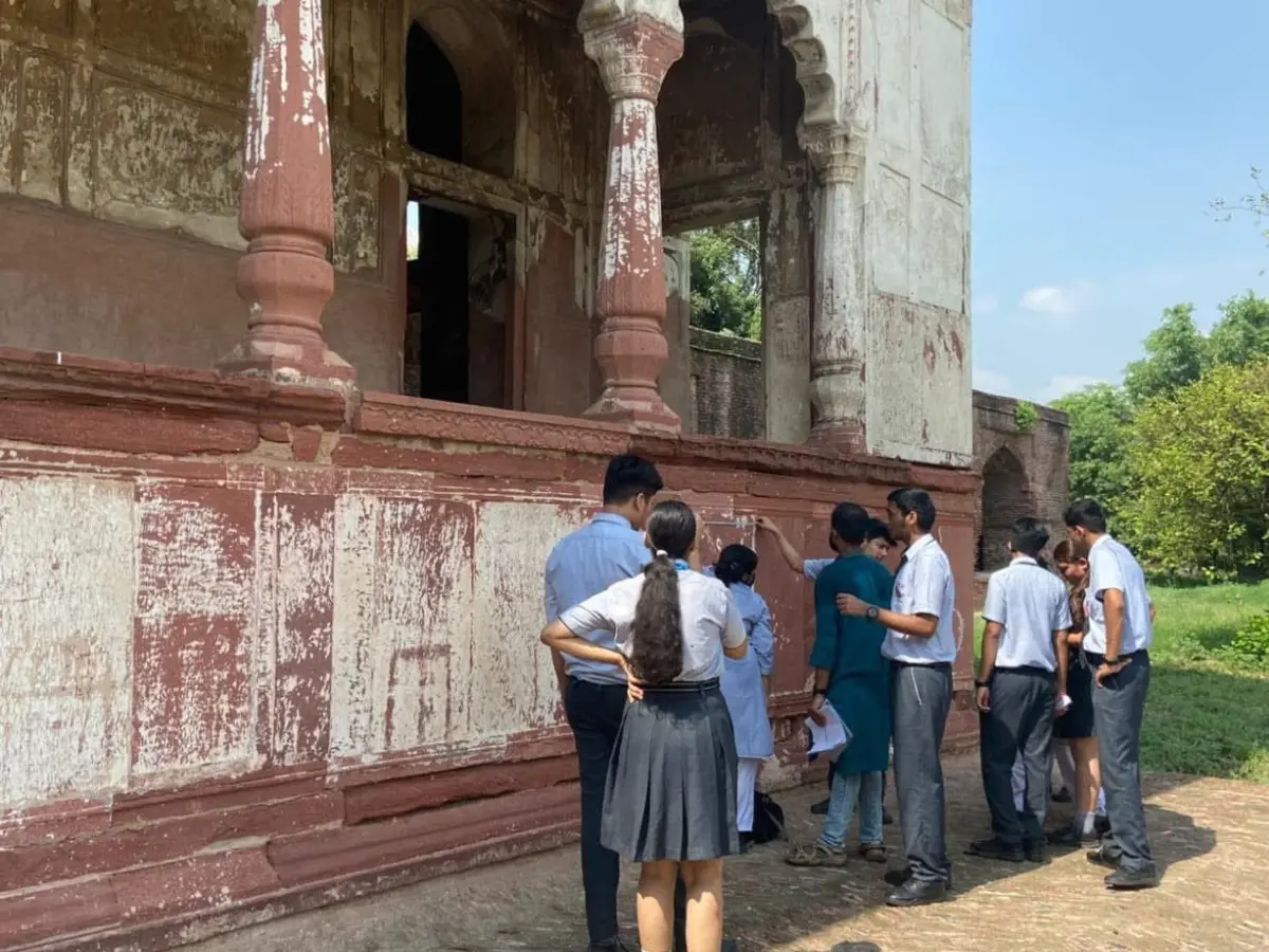 Delhi's Sheesh Mahal reopens after centuries in Shalimar Bagh: Date ...