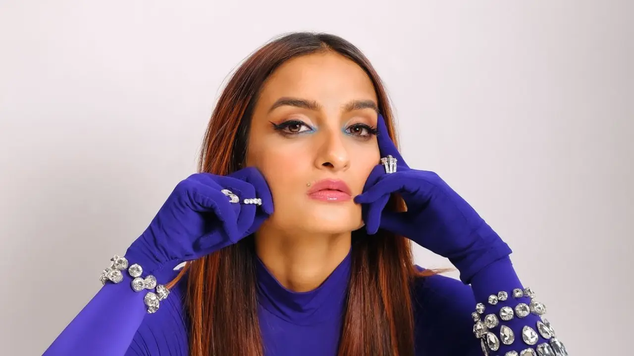 Singer Rashmeet Kaur on creating viral songs like Bajre Da Sitta ...