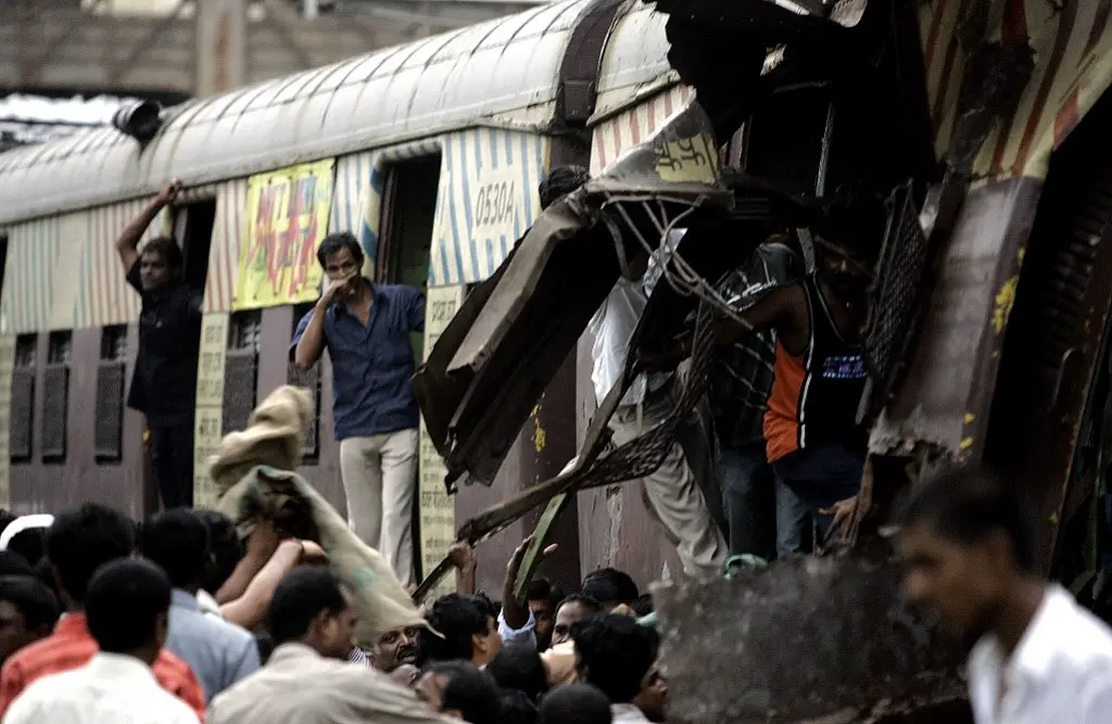 2006 Mumbai train blasts: Bombay HC acquits all 12 accused, says prosecution 'utterly failed' to ...
