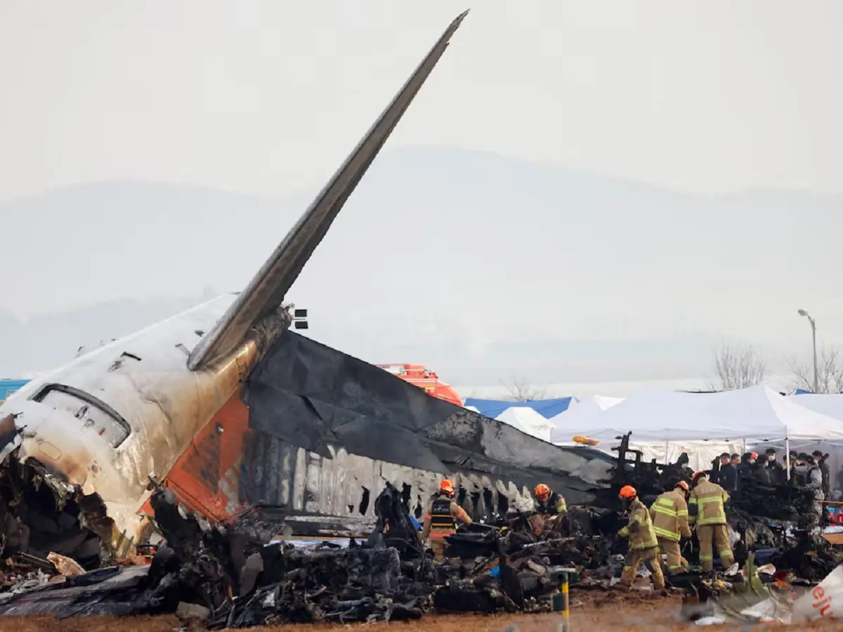 Jeju Air crash probe report pins blame on pilot; victims’ kin slam findings