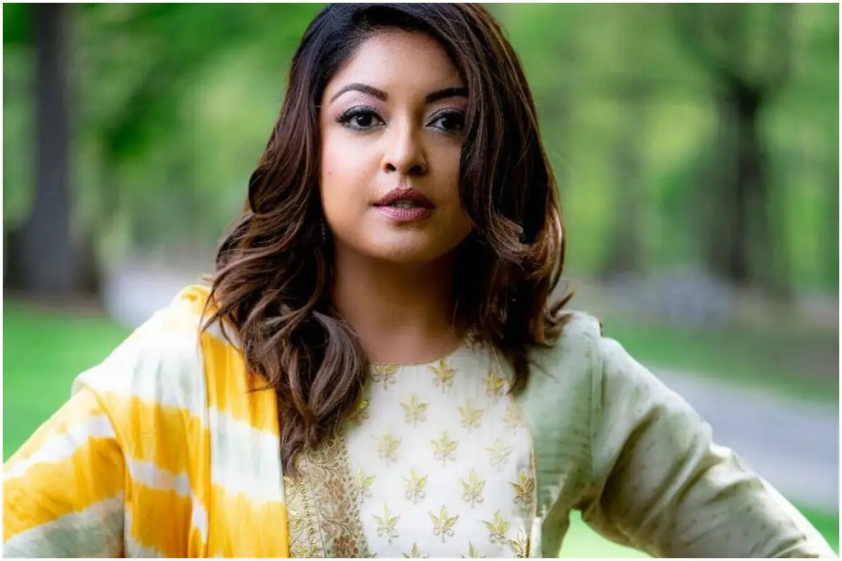 Tanushree Dutta alleges being harassed at her home in an emotional video, stops short of naming ...