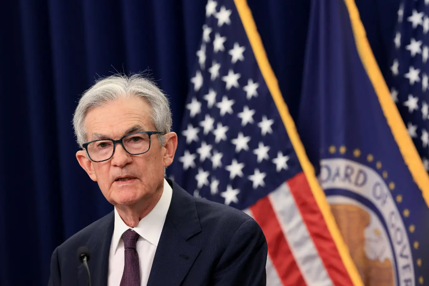 Powell under pressure as GDP, jobs data and politics collide at Fed meet