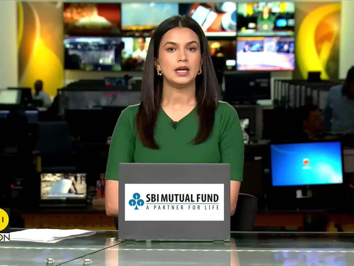 China unveils JL-10 advanced trainer aircraft for training and light combat