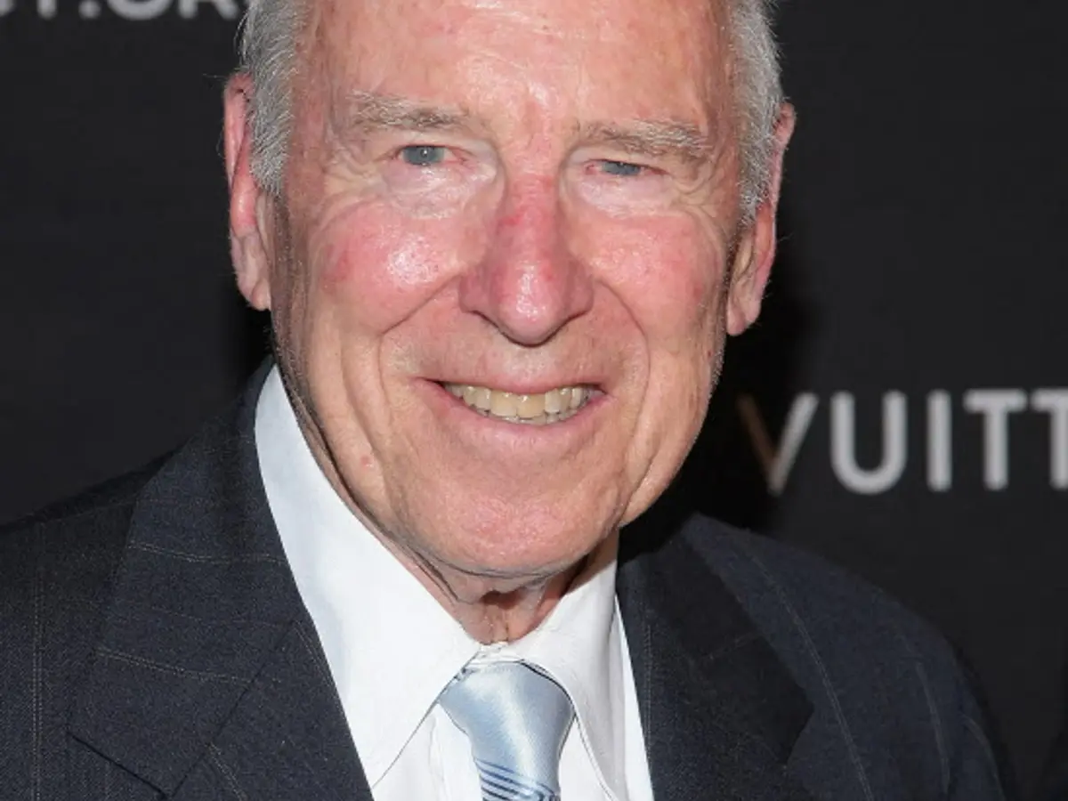 Apollo 13 hero Jim Lovell, who saved Moon mission from disaster, dies at 97