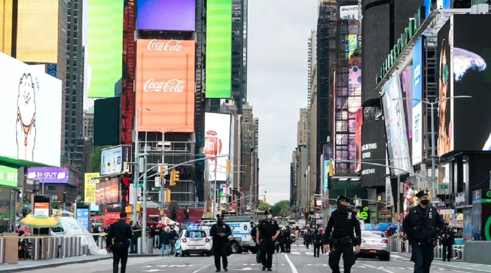 Shooting at NYC Times Square after ‘verbal dispute’ leaves 3 injured ...