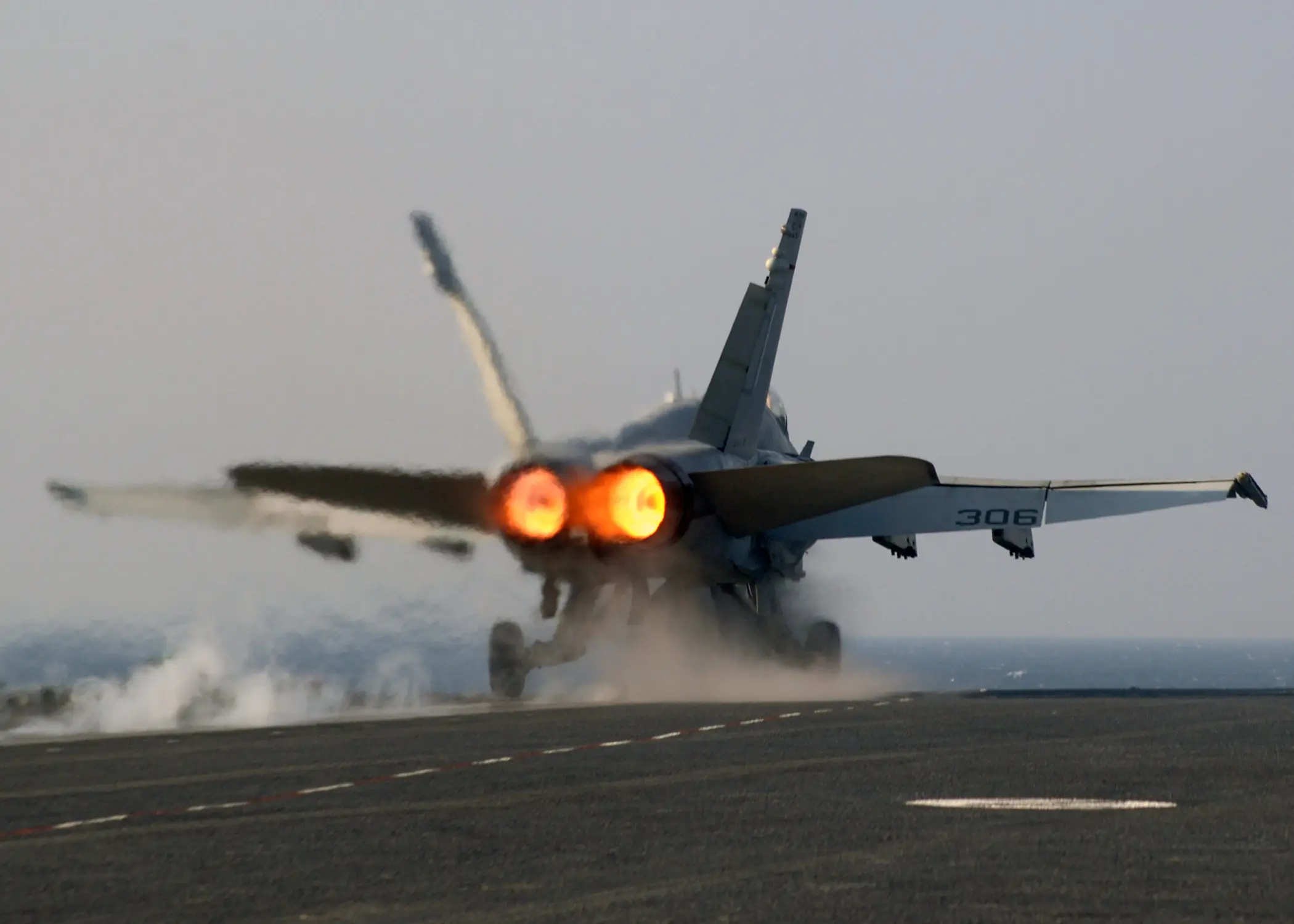 Sonic booms from the sky: What fighter jets sound like at 40,000 feet