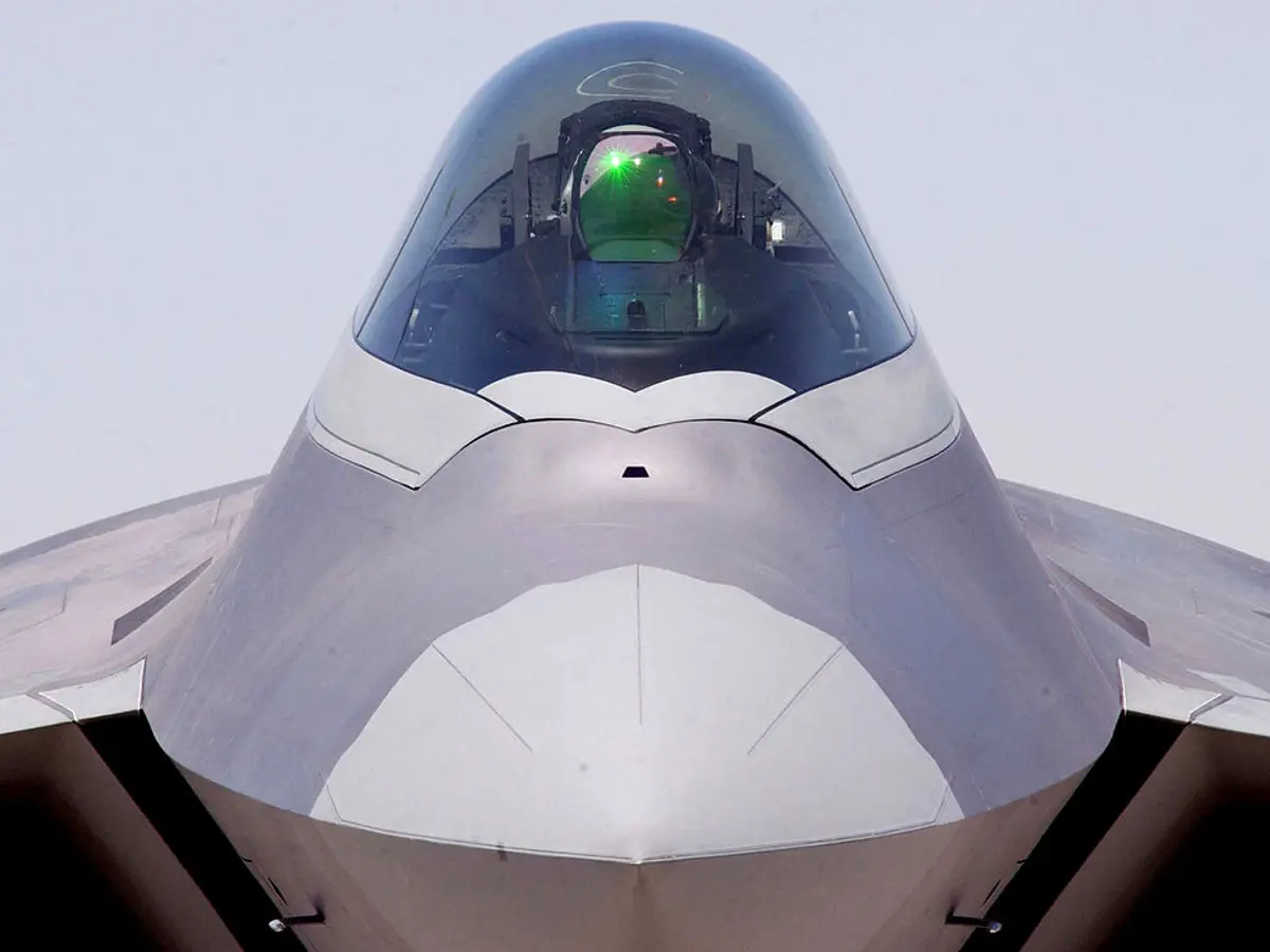 F-22 Raptor vs UFOs: How America’s stealth jet made history in the ...