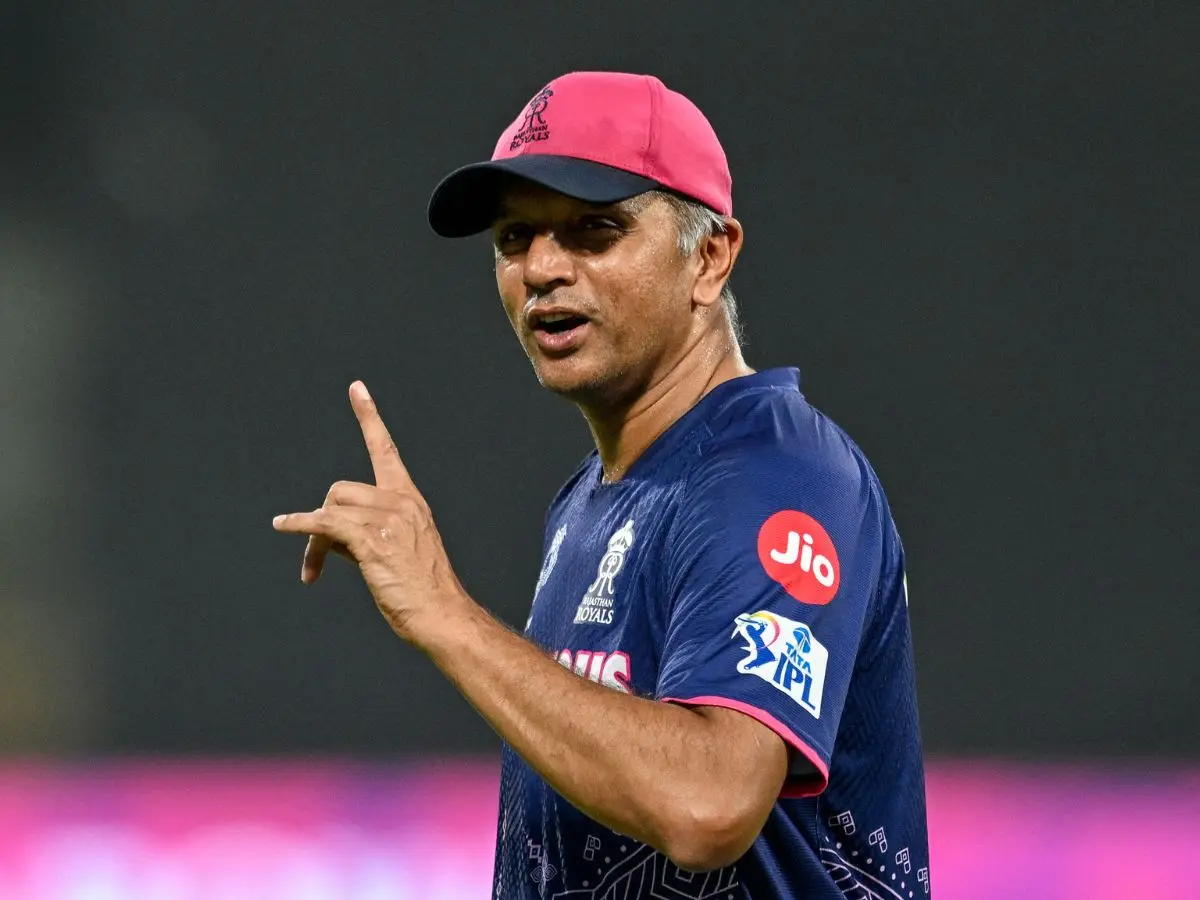 What is the net worth of former RR head coach Rahul Dravid?