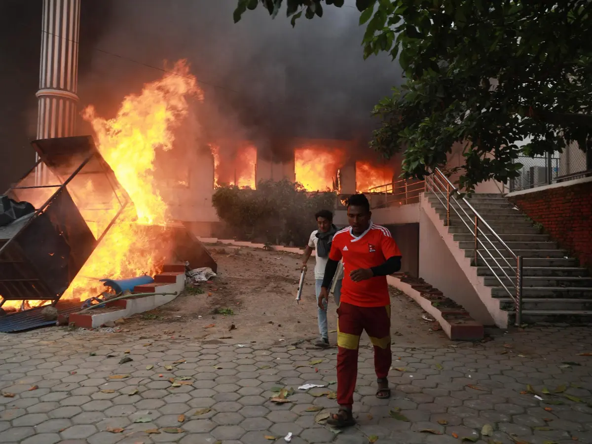 Ex-Nepal PM Jhalanath Khanal’s house set ablaze, wife suffers injuries