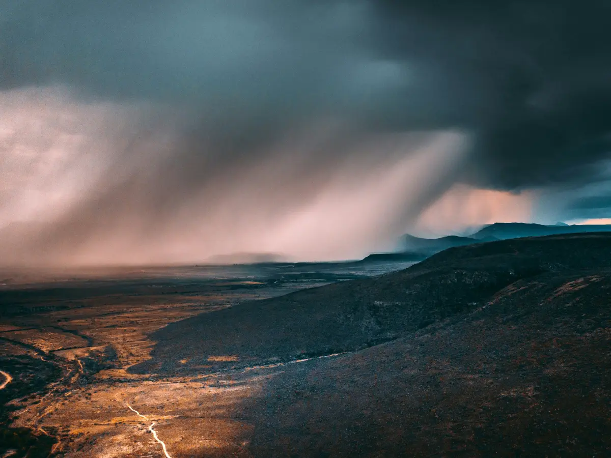 1000km wall of rain predicted to drench much of Britain on THIS date