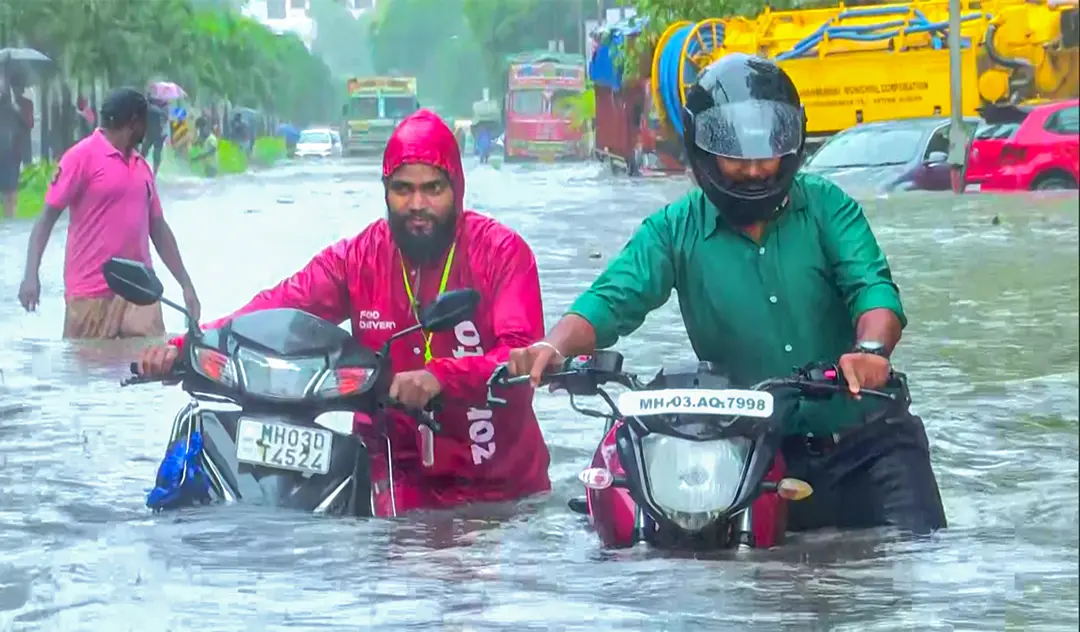 Maharashtra braces for heavy rains as IMD issues orange alert for Pune; yellow for Mumbai. Check ...
