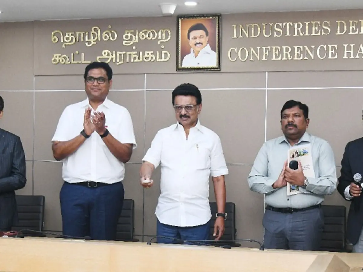 Tamil Nadu CM inaugurates American firm’s $65 million data centre in ...