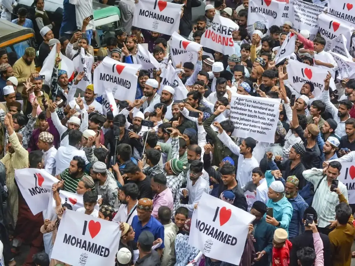 10-member SIT to probe Bareilly violence; cleric arrested, internet ...