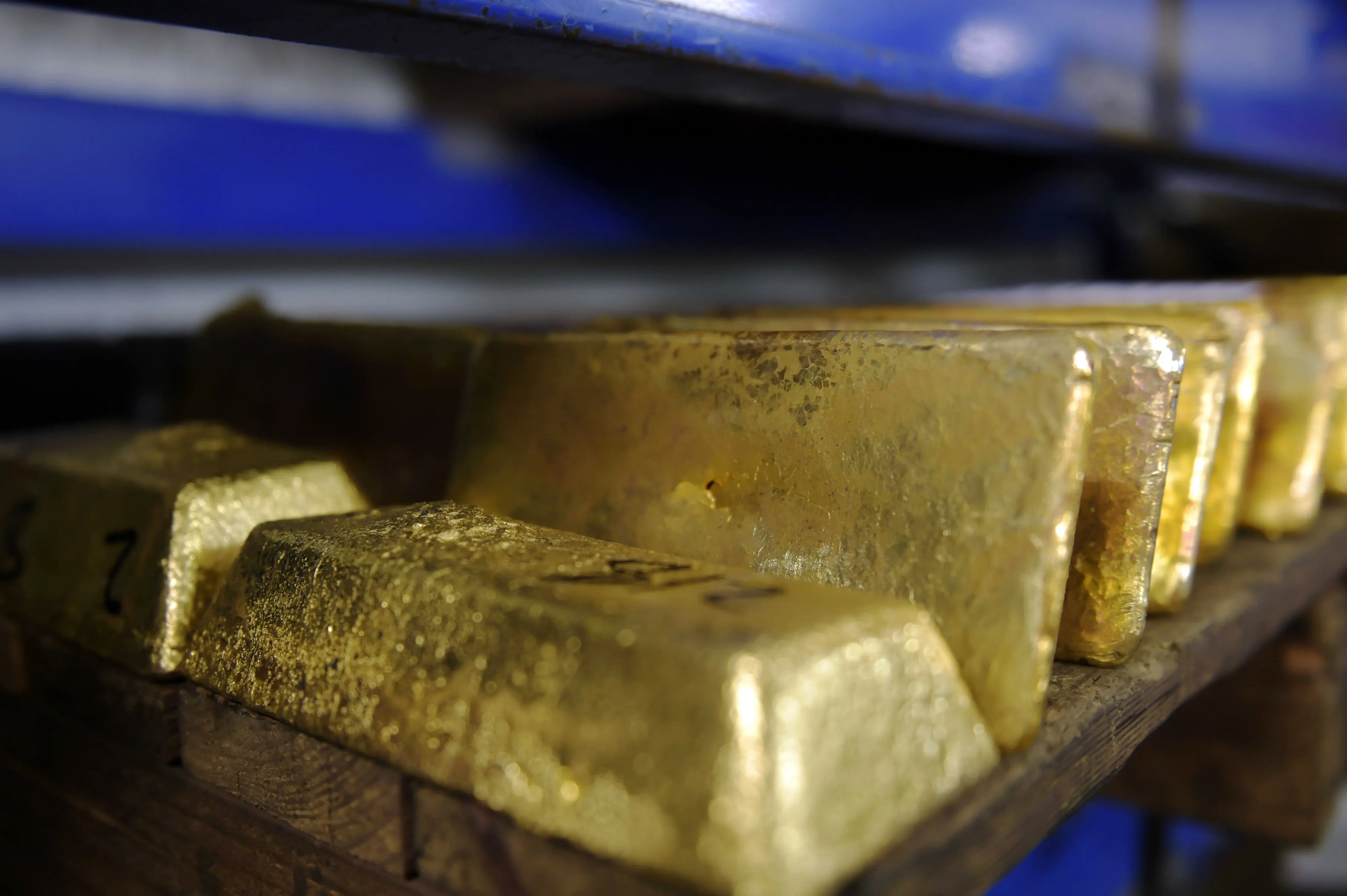 5 countries with the most gold reserves in the ground
