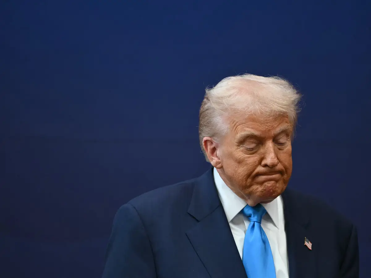 Republican senators fightback, passed bill to terminate Trump's tariff ...