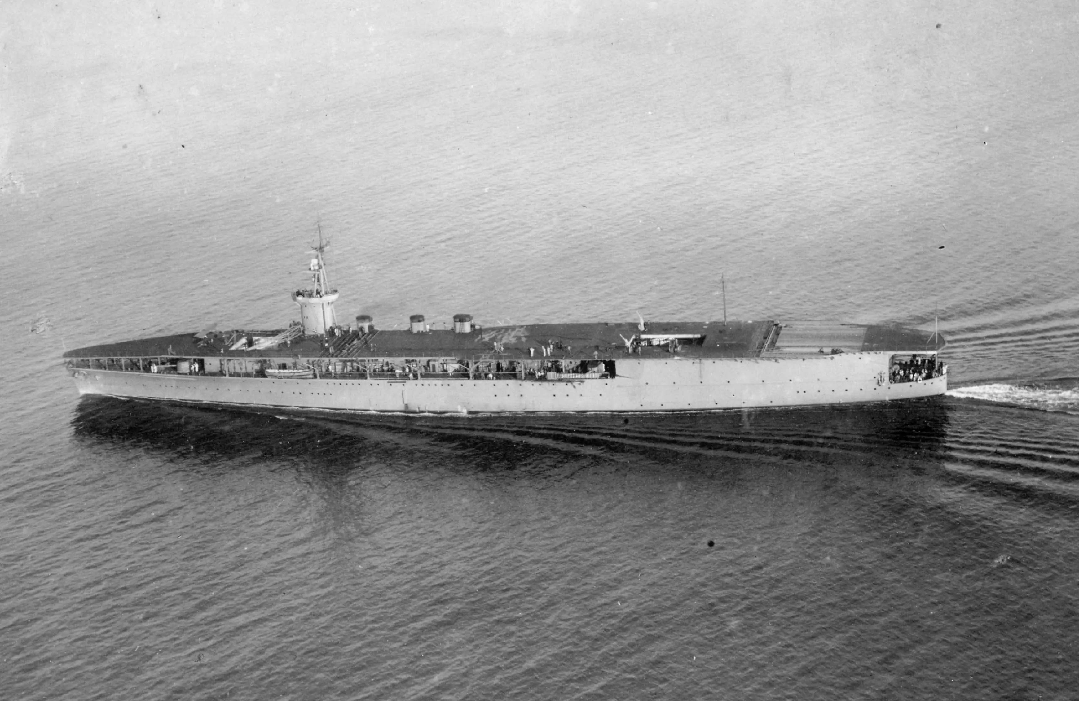 How the world’s first aircraft carriers were born: 5 fascinating facts ...