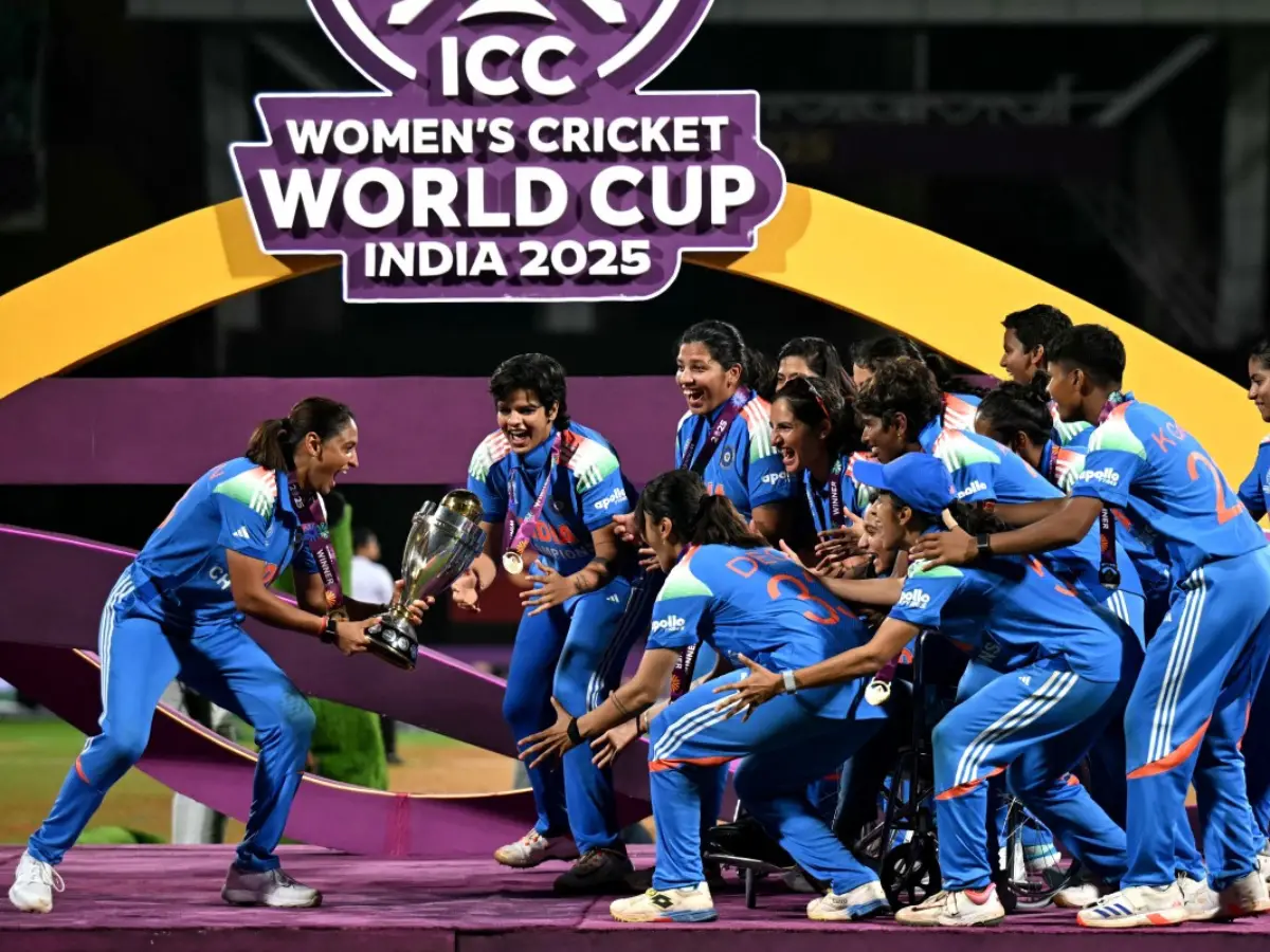 Watch: Harmanpreet Kaur lifts India's maiden Women's ODI World Cup ...