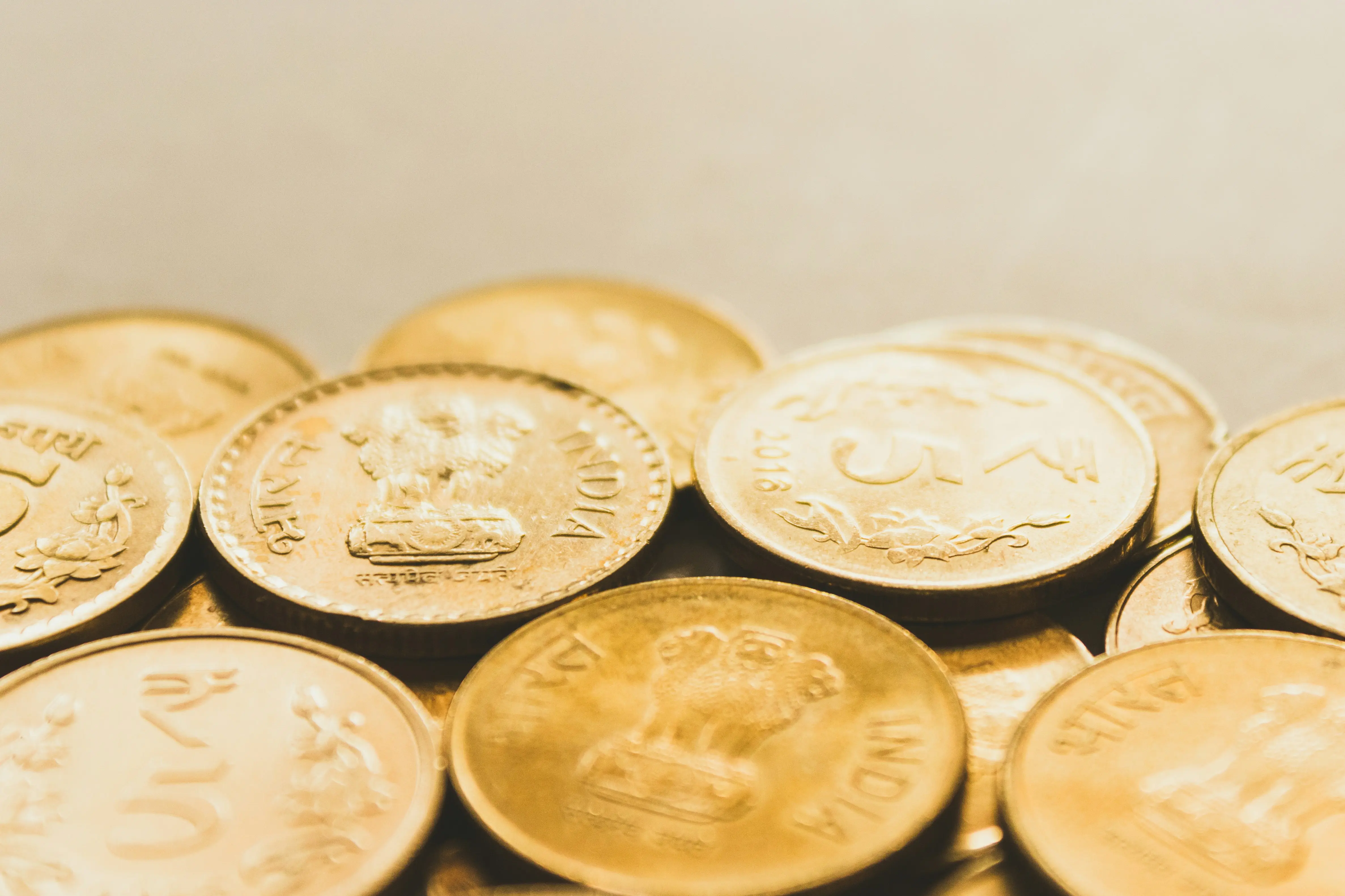 7 countries where the Indian rupee is stronger