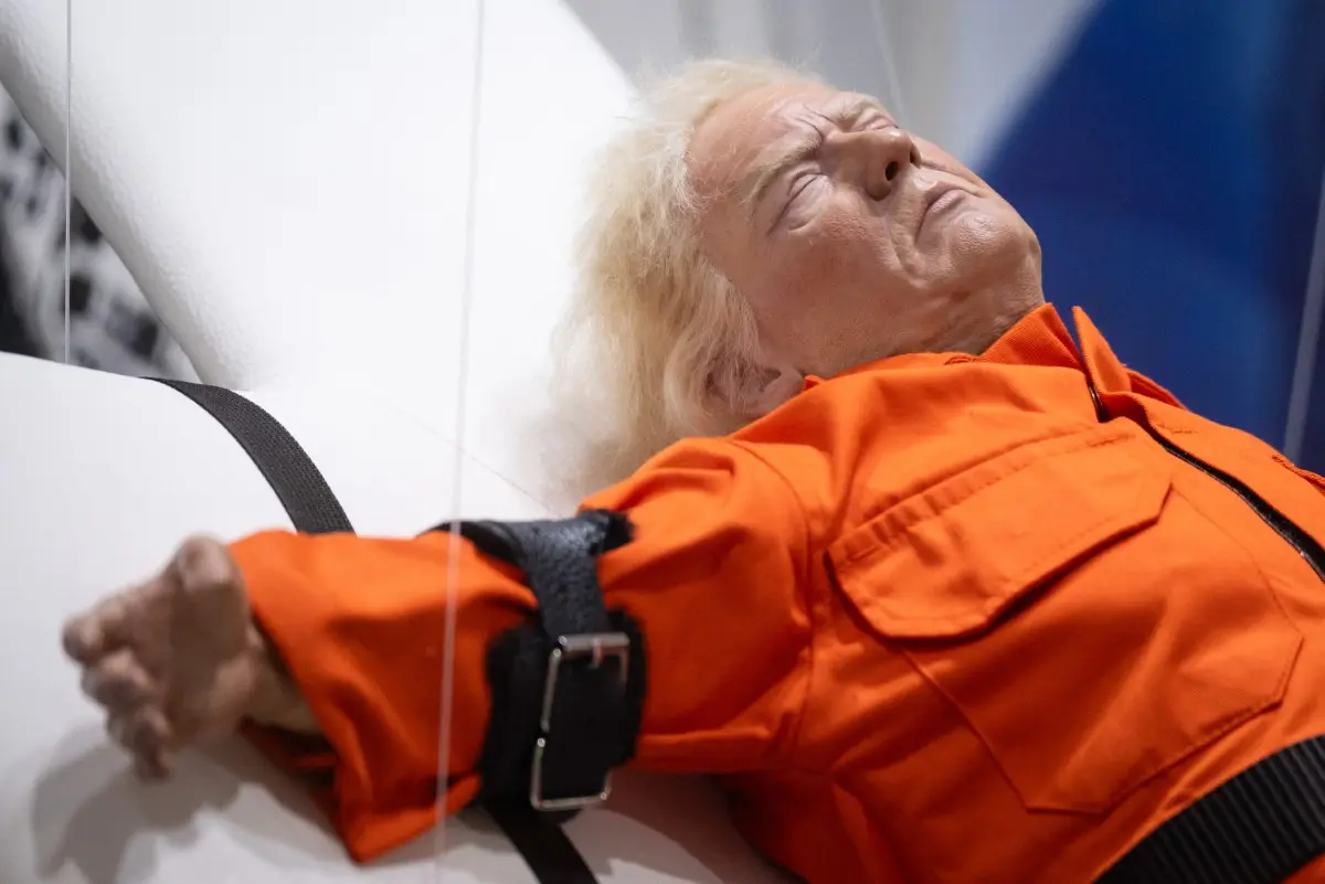 'Saint or Sinner?': British artist crucifies Donald Trump in shocking ...