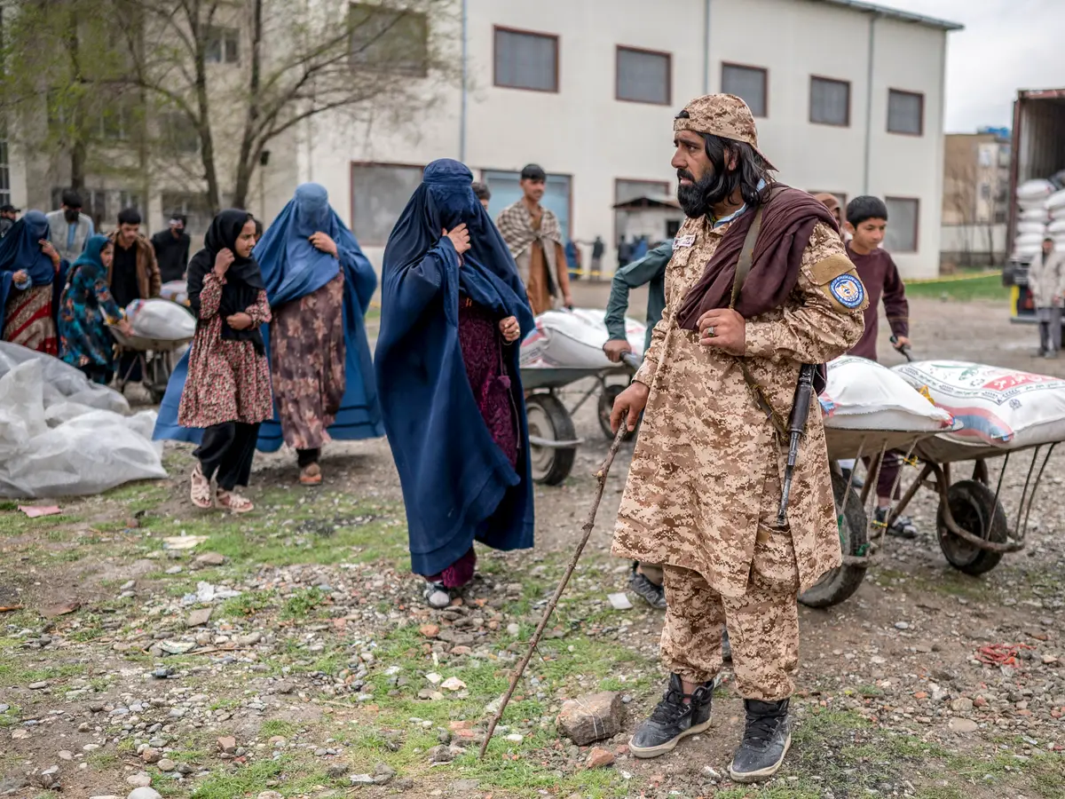 Taliban restricts women workers, UN suspends work at Afghanistan-Iran ...