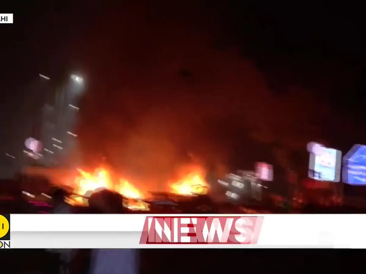 Delhi Red Fort Blast: Explosions Rocks Red Fort in New Delhi; People ...