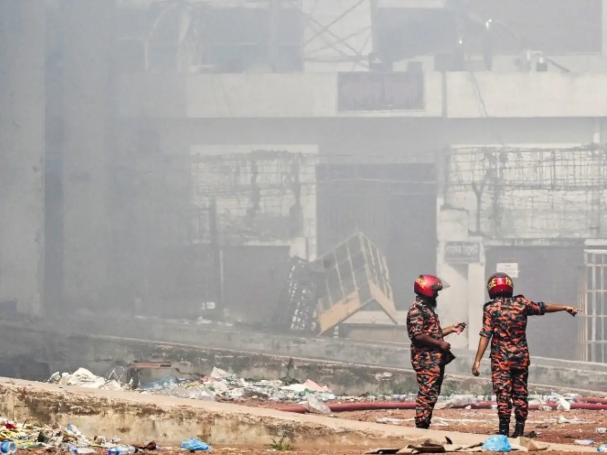 HIGH ALERT in Bangladesh after bomb blasts, arson at various locations ...