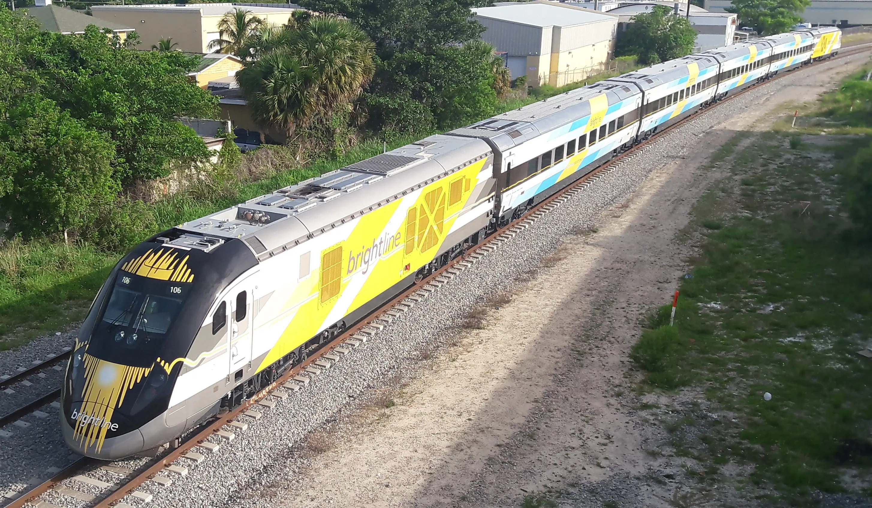 10 futuristic trains currently in development around the world