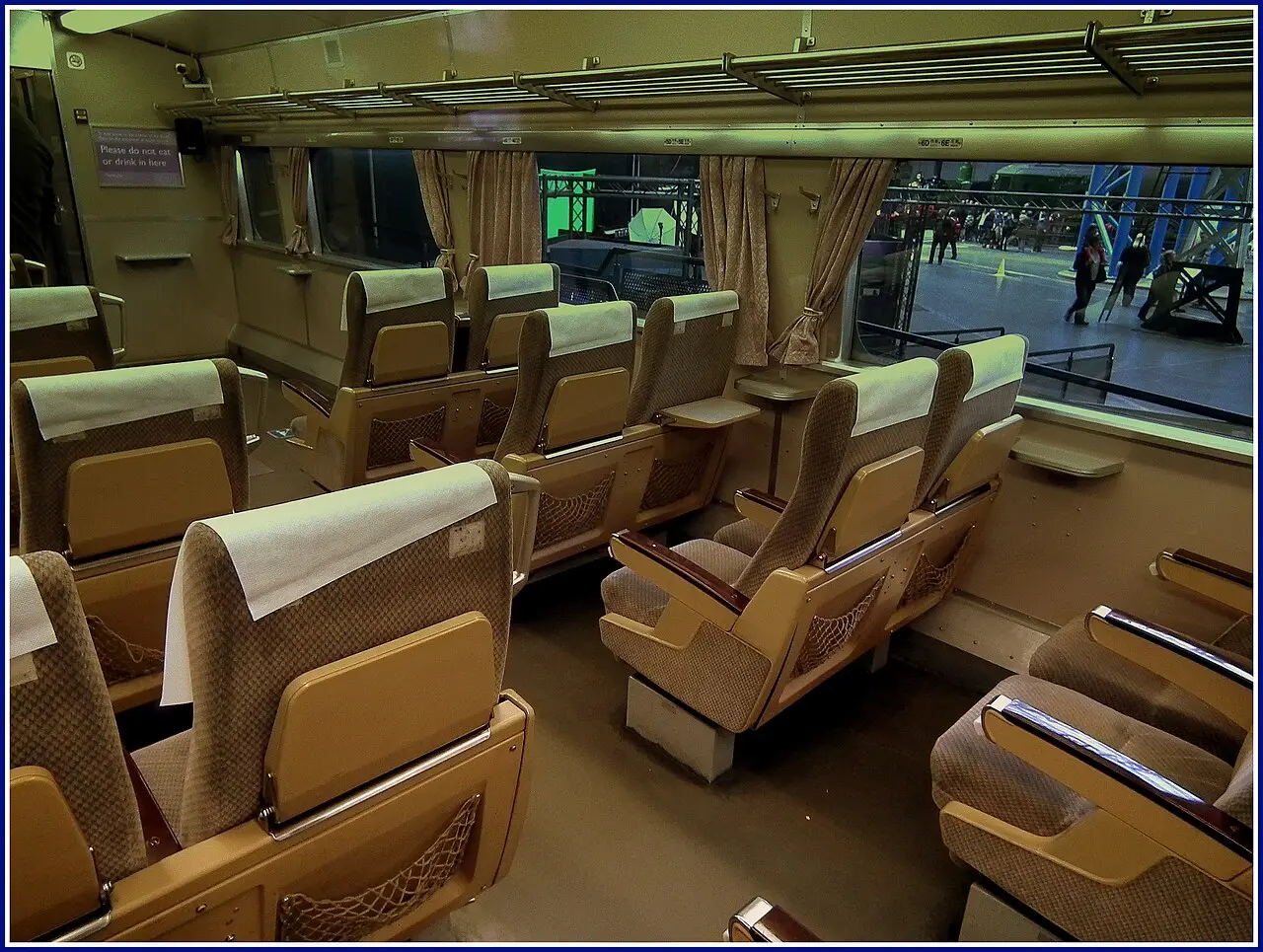 ‘At 300 km/h’: Why your glass of champagne doesn’t fall in a bullet train