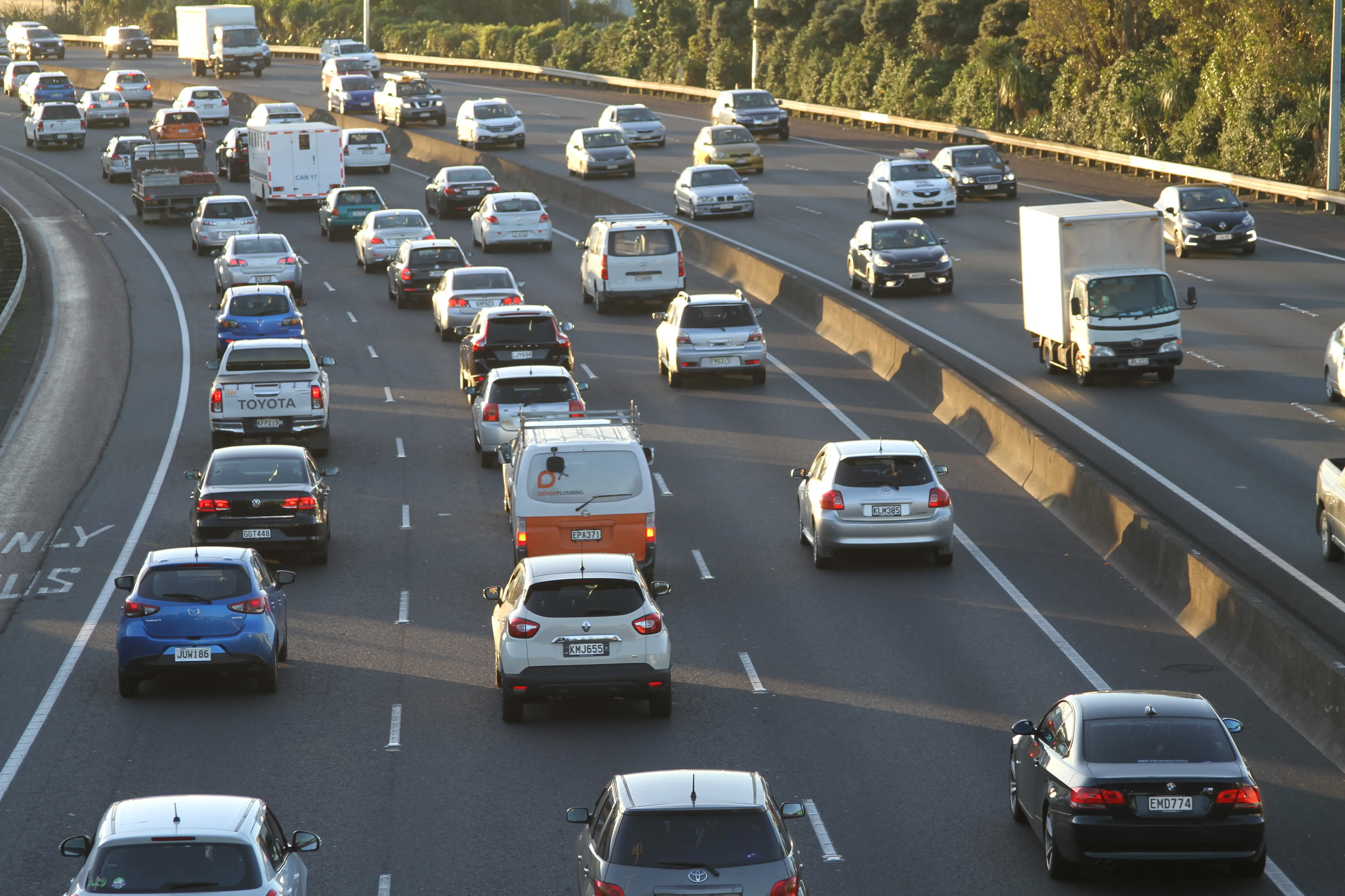 ‘Full tank vs half tank of petrol’: Which fuel level gives better mileage?
