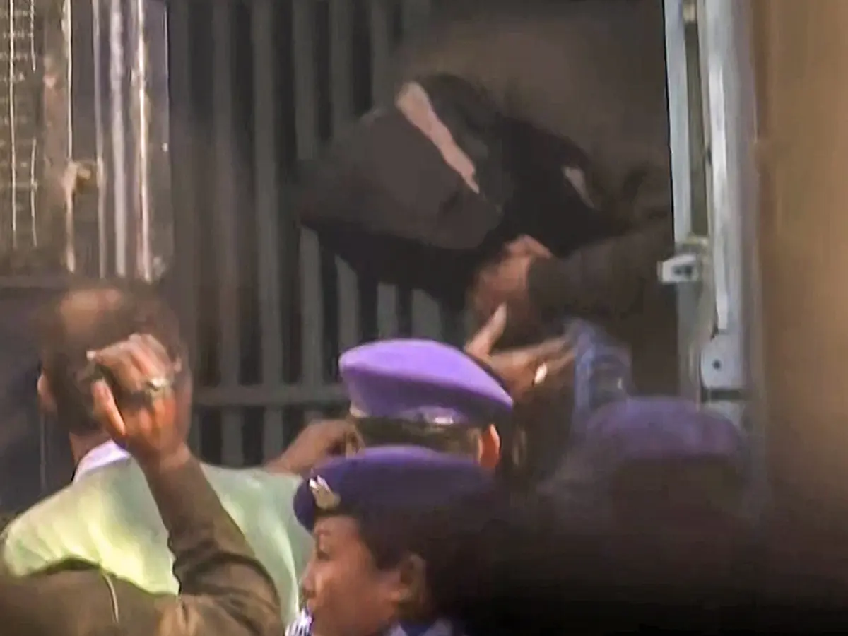 Delhi Red Fort blast: NIA gets 10 days’ custody of accused Amir Rashid ...