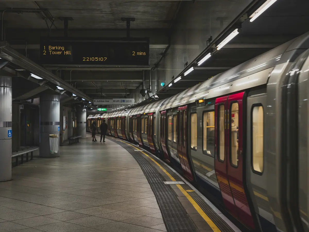 Metro vs Auto: Which is cheaper for daily office travel in India?