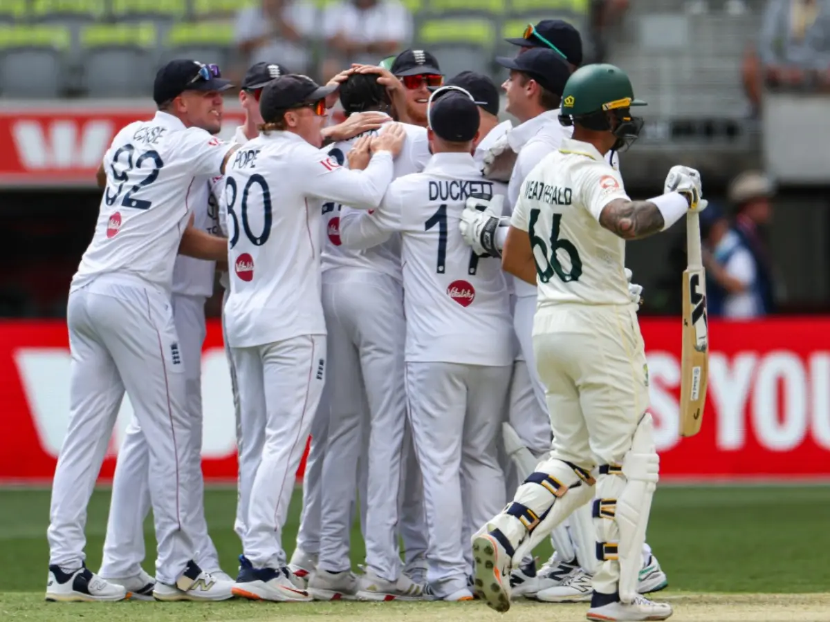 Unbelievable! History scripted at Ashes as Australia England openers ...