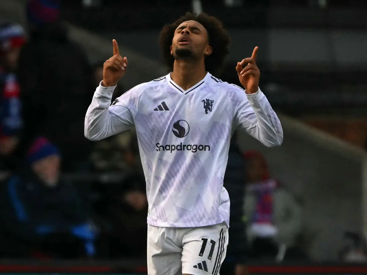 Premier League: Joshua Zirkzee ends goal drought to inspire Man Utd ...