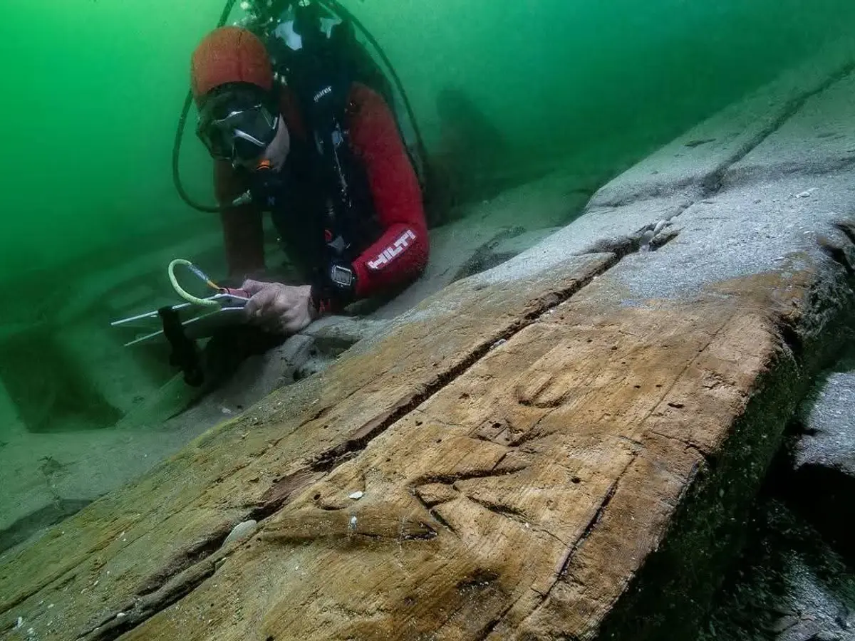Archaeologists find rare Roman-era pleasure ship beneath Alexandria’s ...