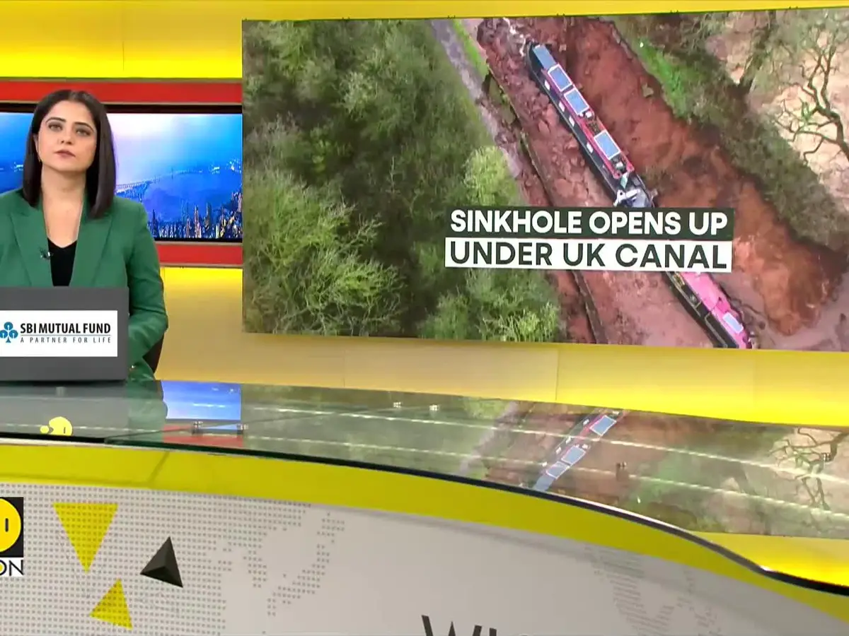 UK: Major incident declared over giant sinkhole at Shropshire Canal