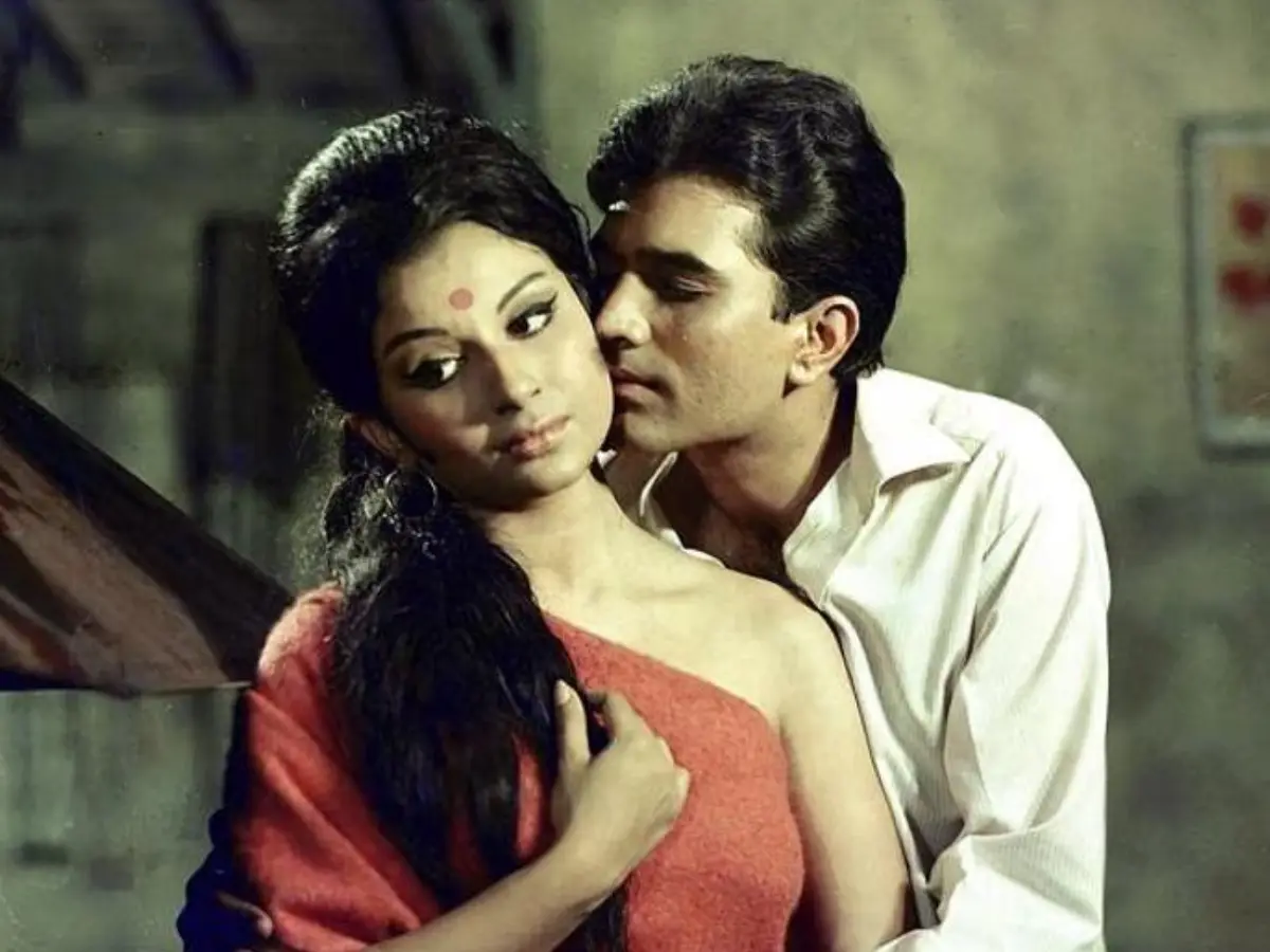 From Namak Haraam to Amar Prem: 10 Evergreen Rajesh Khanna movies to ...