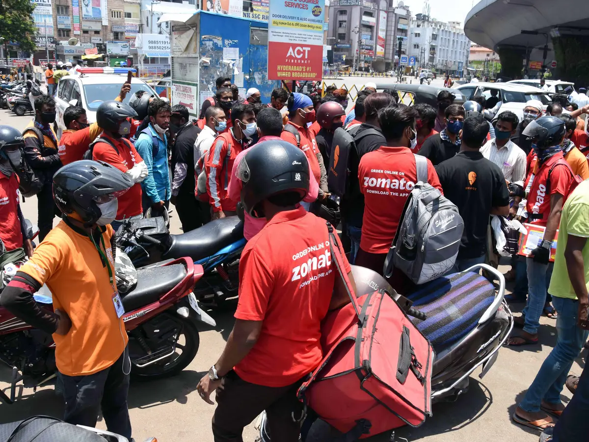 Zomato, Swiggy announce special incentives amid delivery workers ...