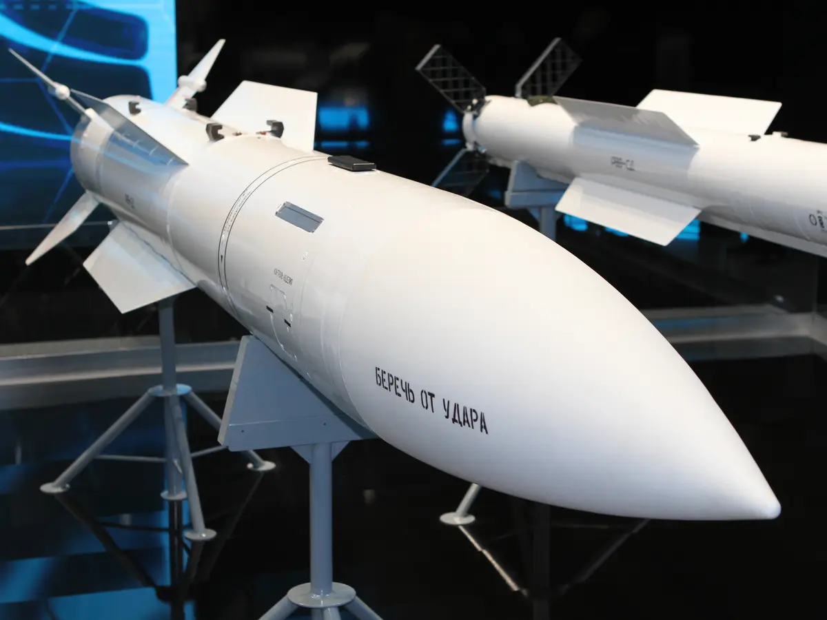 Hypersonic speed: This is the fastest and deadliest air-to-air missile ...