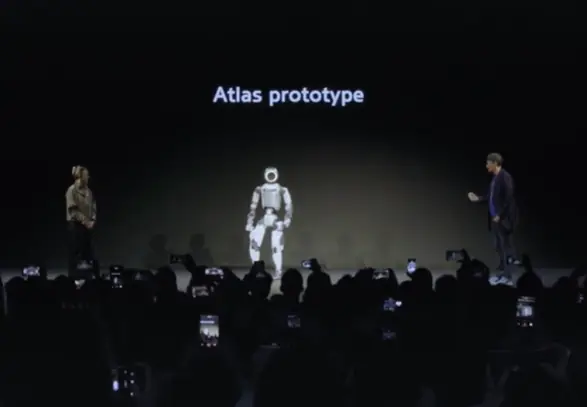 Hyundai Motor Group announces to roll out humanoid robots in US ...